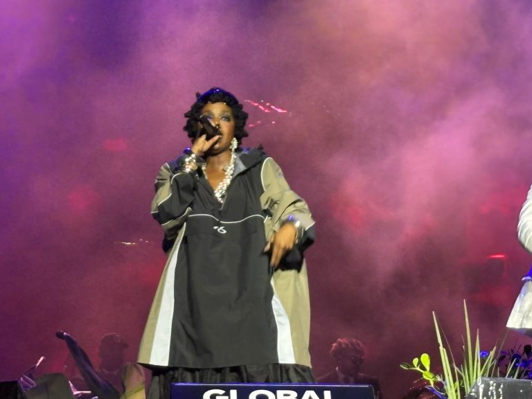 Lauryn Hill encanta milhares em show gratuito no Global Citizen Live ...